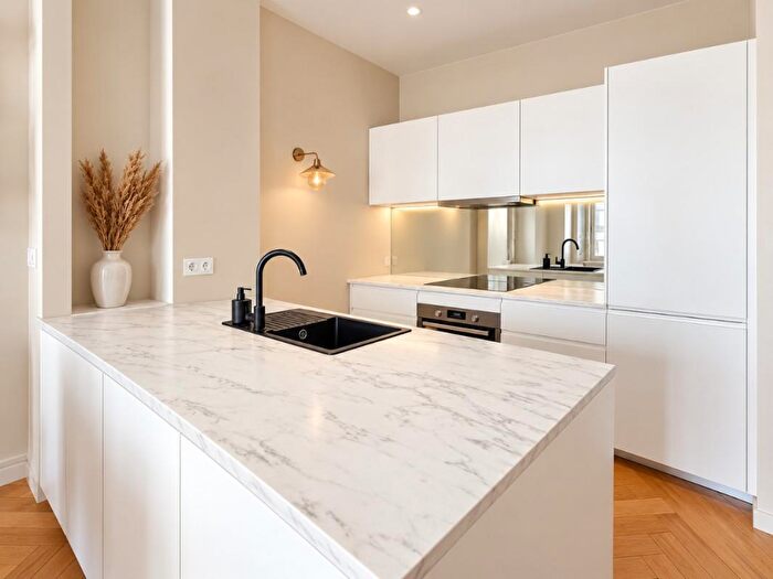 Lyon 2ème, Cordeliers Bellecour : Appartement 2 pièces à louer