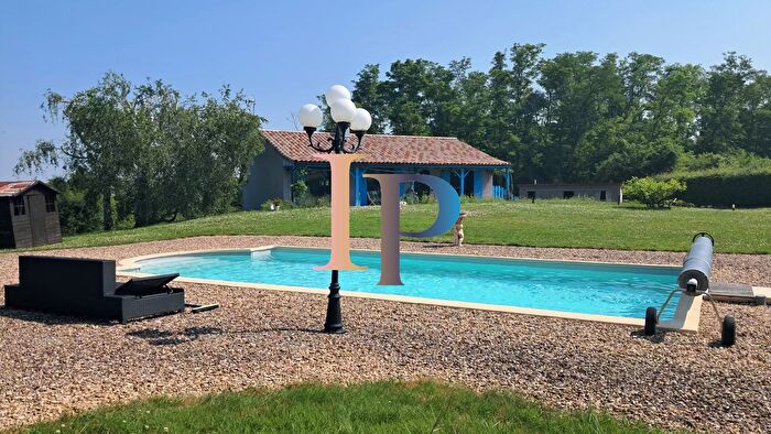 Maison à vendre - Charolles - 5 pièces - 3 chambres