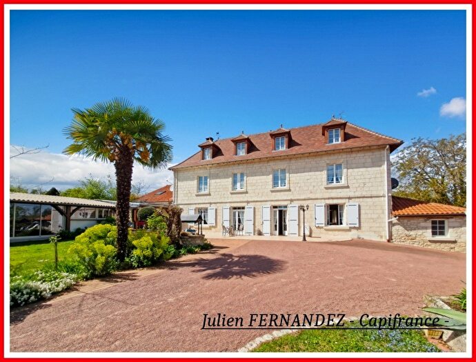 Maison 15 pièces à vendre - Mondion