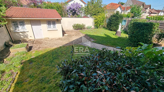 Neuilly-sur-Marne, Carnot, République : Maison 4 pièces à vendre