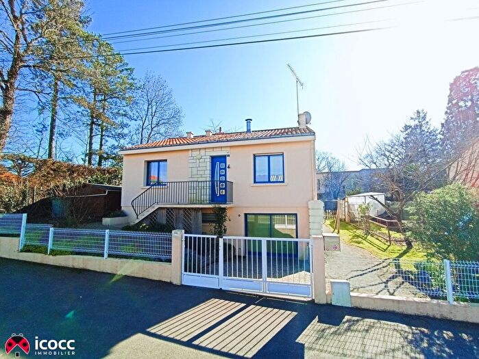 Maison à vendre - Les Herbiers, Centre-ville, Le Grand Fief - 7 pièces - 5 chambres