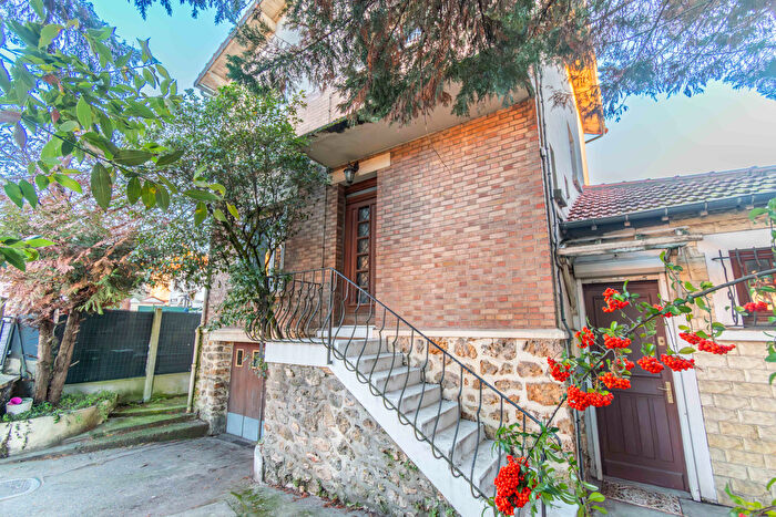 Maison à vendre - Montmorency, Centre Montmorency - 6 pièces - 4 chambres