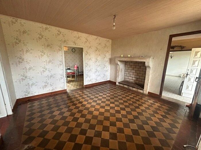 Maison à vendre - Ceaulmont - 10 pièces - 4 chambres