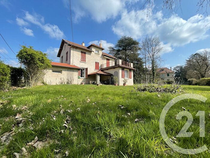 Maison 8 pièces à Faramans, à vendre