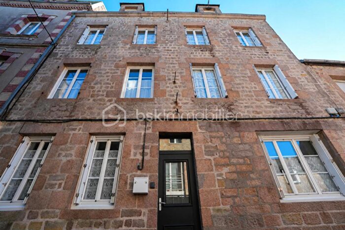 Maison 5 pièces à Saint-Pierre-Église, à vendre