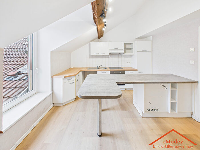 Appartement à vendre - Remiremont - 4 pièces - 2 chambres