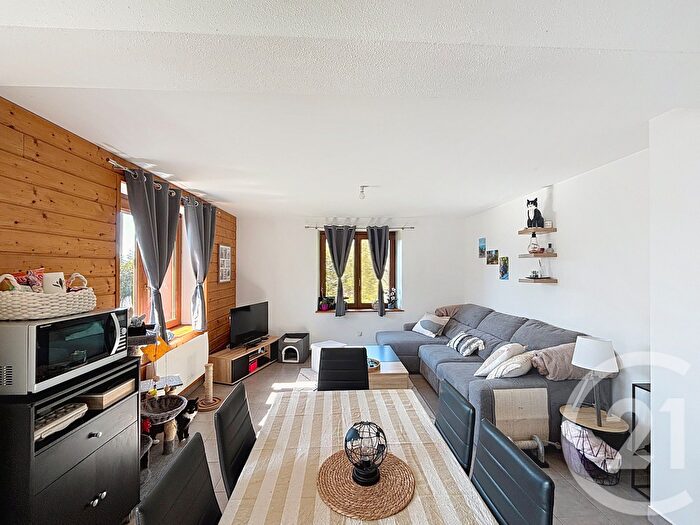 Appartement à louer - Le Thillot - 3 pièces - 2 chambres