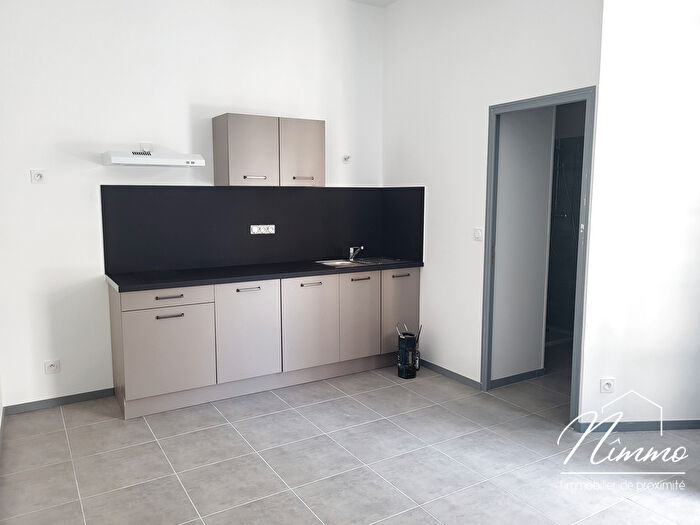 Appartement à louer - Nîmes, Carmes - 1 pièce