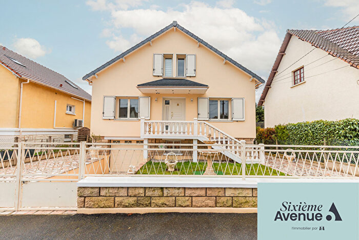 Maison à vendre - Morangis - 7 pièces - 5 chambres