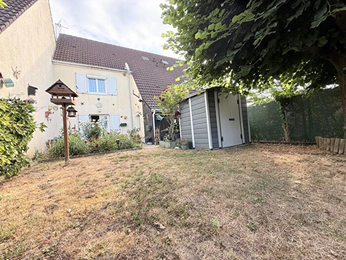 Maison 6 pièces à vendre à Saint-Germain-Laval