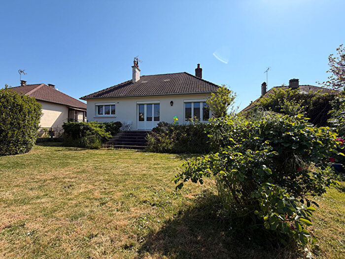 Maison 7 pièces à Sablé-sur-Sarthe, Général Leclerc, Route de Brûlon, Gastines, à vendre