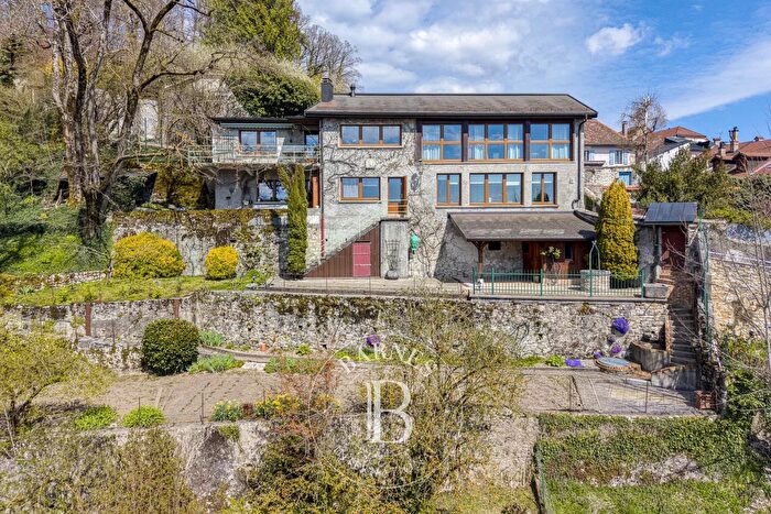 Maison 5 pièces à Gex, à vendre