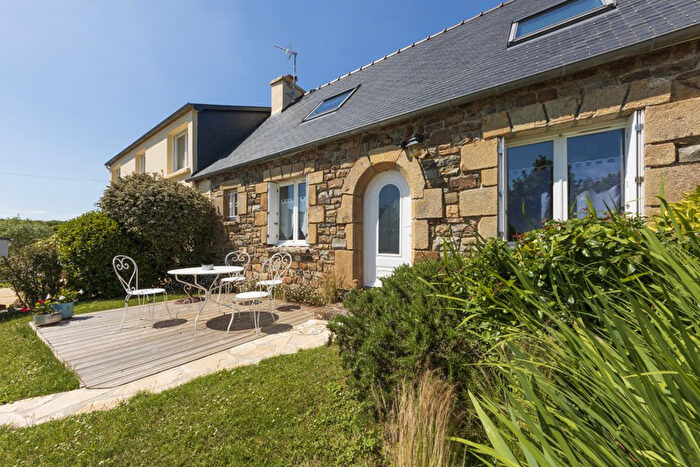 Maison à vendre - Lanvéoc - 14 pièces - 7 chambres