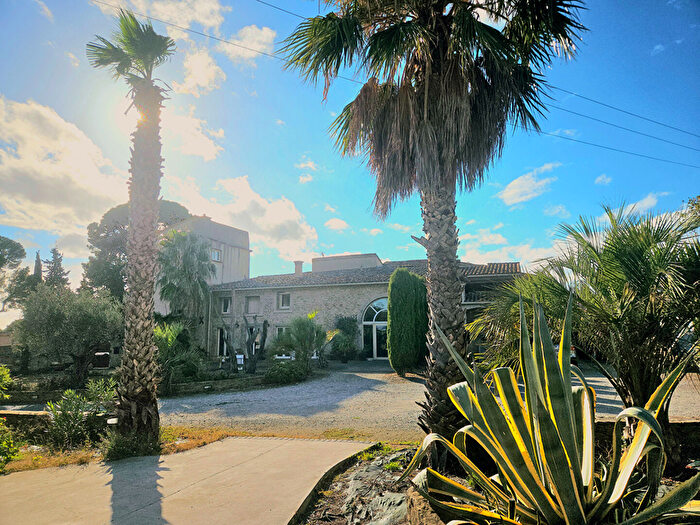 Maison à vendre - Villemoustaussou - 10 pièces - 7 chambres