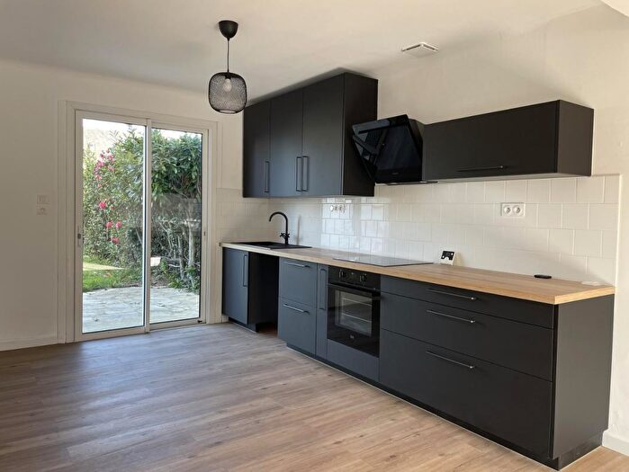 Maison à louer - Plérin, Centre-ville - 5 pièces - 4 chambres