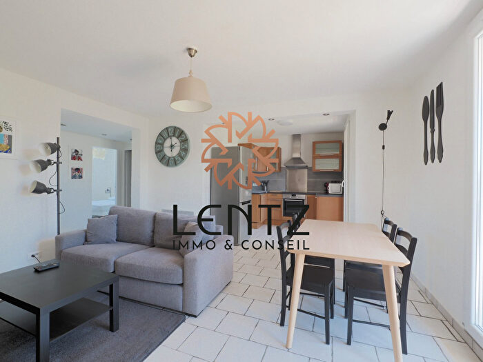 Appartement 4 pièces à Manosque, Collines du Sud, à louer