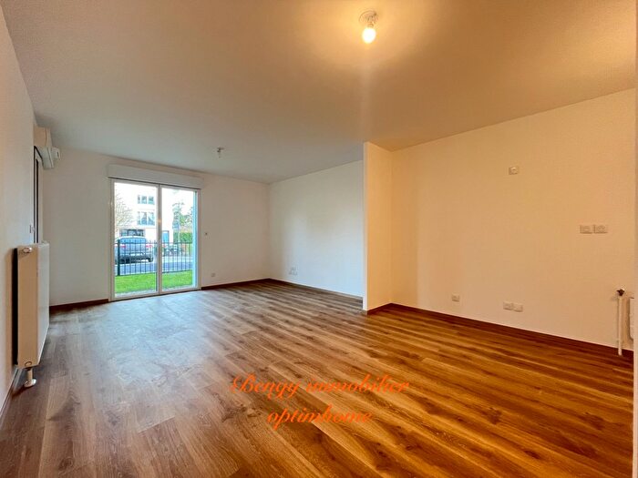 Appartement à vendre - Saint-Cyr-sur-Loire, Maisons Blanches - 3 pièces - 2 chambres