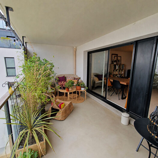 Quartiers Centre, Saint-Hélier, Gare - Appartement 4 pièces à louer