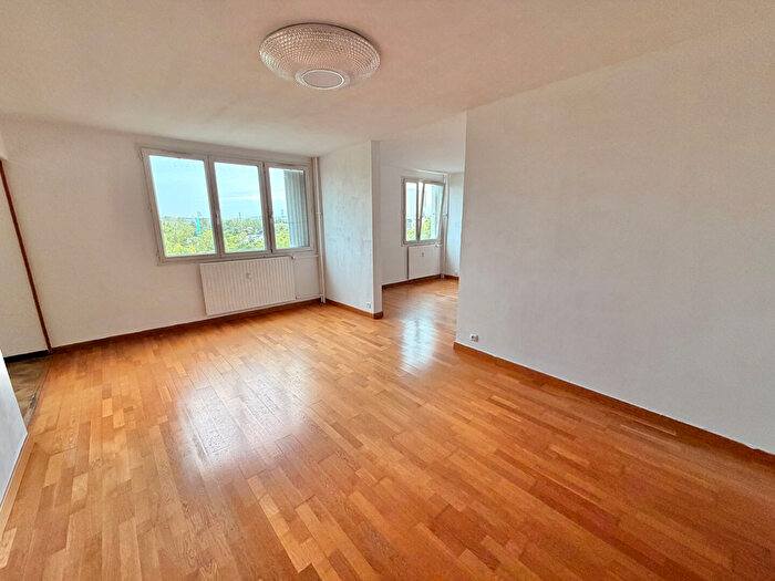 Appartement 4 pièces à vendre - Saint-Denis, Delaunay, Belleville