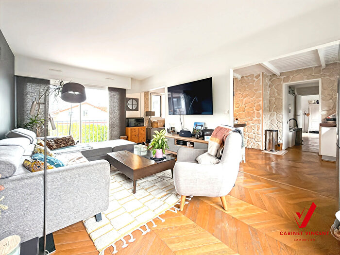 Colombes, Agent Sarre : Appartement 6 pièces à vendre