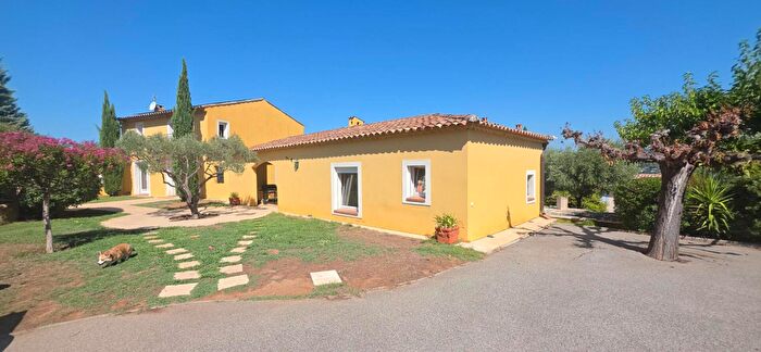 Maison 9 pièces à Trans-en-Provence, à vendre
