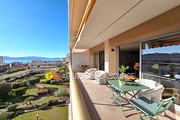 Appartement à vendre - Cannes, Pointe Croisette - 3 pièces - 2 chambres