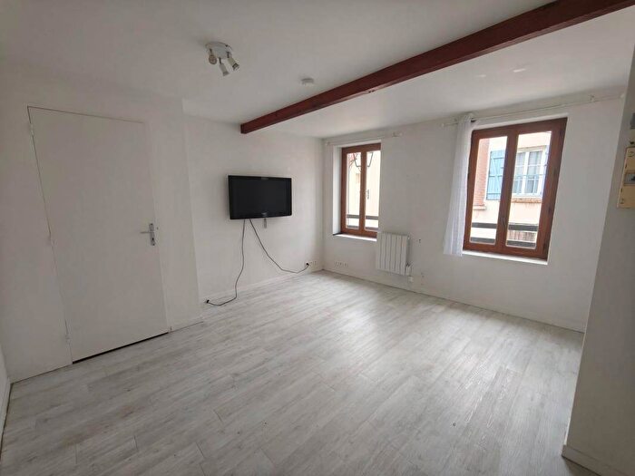 Appartement à louer - Centre Bourg, Épône - 1 pièce