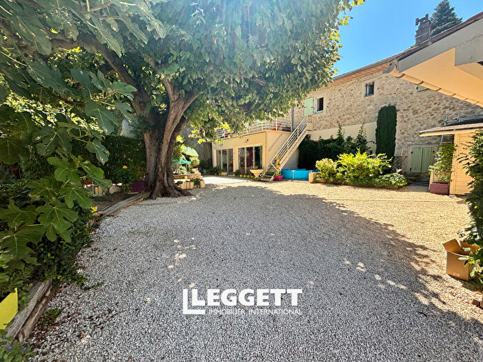 Maison 10 pièces à vendre à Donzère