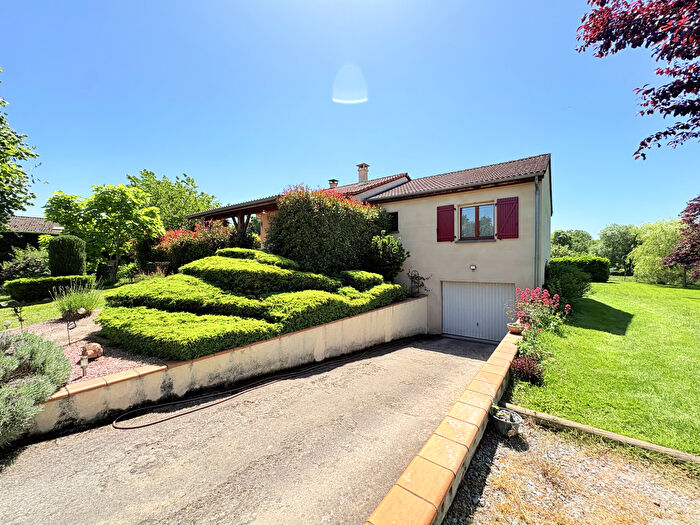 Maison 5 pièces à vendre à Noalhat