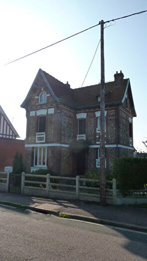Maison à louer - Forges-les-Eaux - 6 pièces - 4 chambres