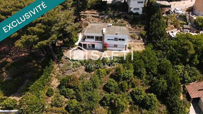 Maison 6 pièces à Carqueiranne, à vendre