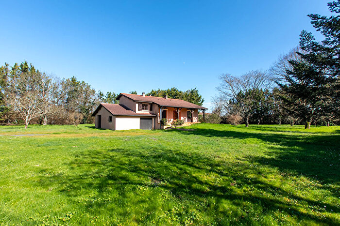 Maison à vendre - Riscle - 5 pièces - 3 chambres