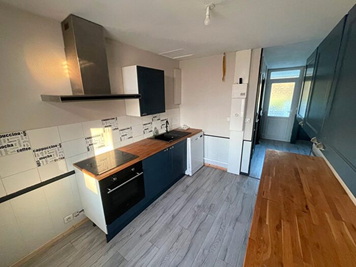 Maison à louer - Loudéac - 4 pièces - 3 chambres