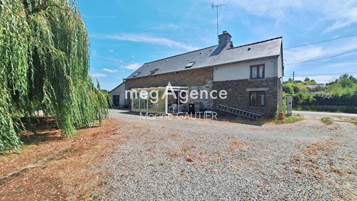 Dol-de-Bretagne : Maison 9 pièces à vendre