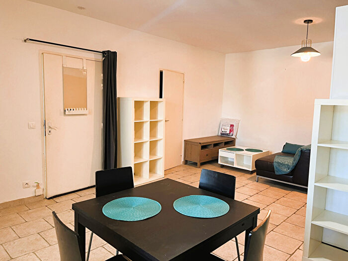Appartement 1 pièce à louer - Saint-Cannat