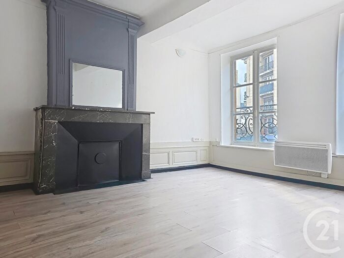 Appartement à vendre - Sedan, Centre-ville - 2 pièces - 1 chambre