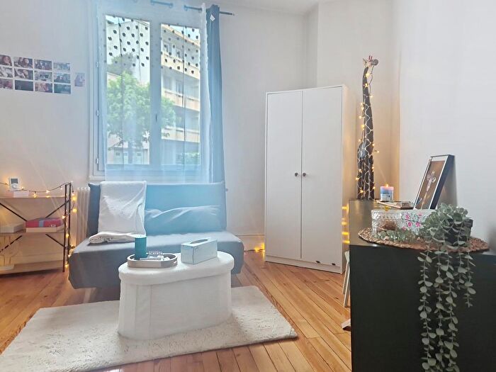 Appartement à louer - Clermont-Ferrand, Vallières, Sallins, Poncillon - 1 pièce - 1 chambre