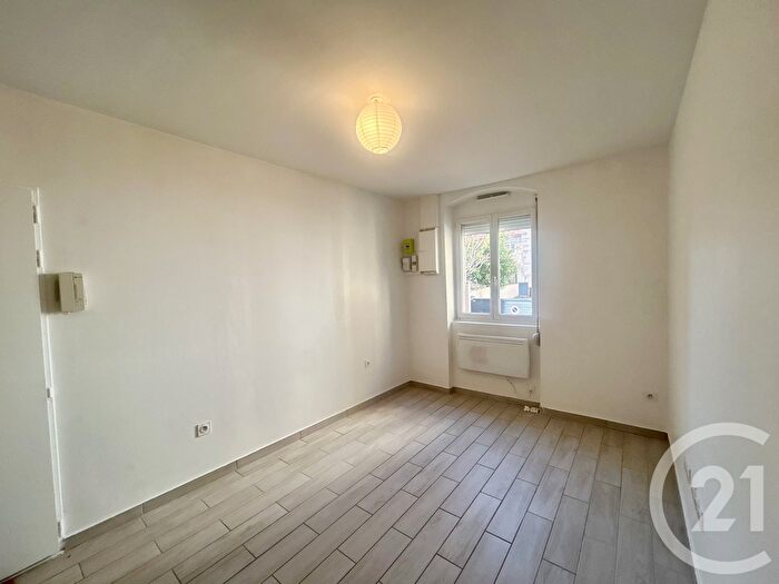 Appartement à louer - Saint-Chamond, La Valette, Croix Berthaud, Saint-Martin - 2 pièces - 1 chambre