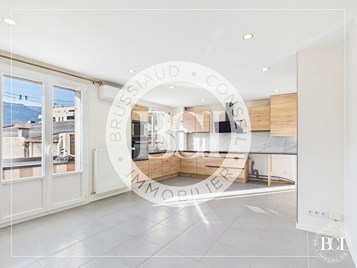 Appartement à vendre - Grenoble, Saint Laurent - 3 pièces - 2 chambres