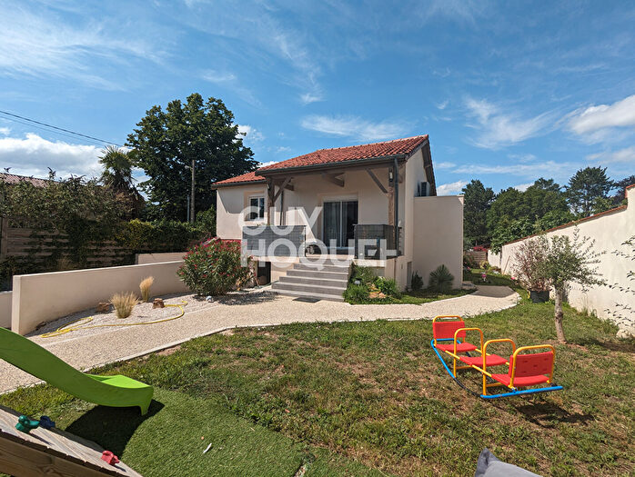 Maison à vendre - Meyzieu, Nord Ouest - 5 pièces - 3 chambres