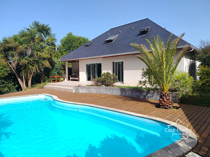 Maison 6 pièces à vendre à Assat