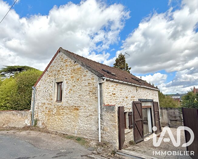 Maison 4 pièces à Saint-Amand-Montrond, à vendre
