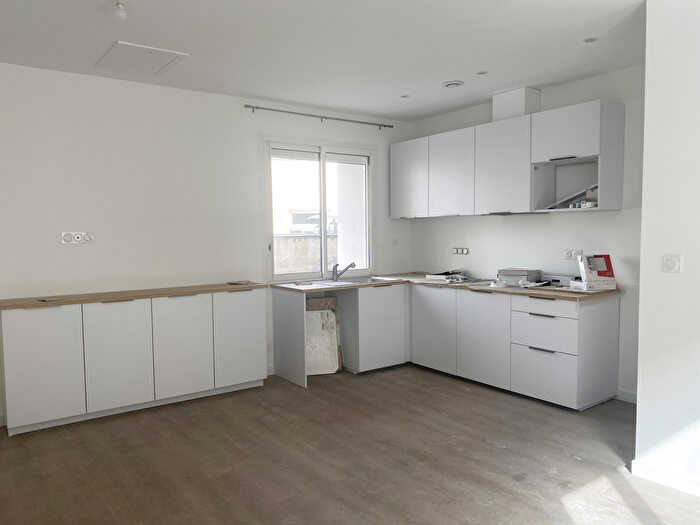 Appartement à louer - Vichy, Thermal - 2 pièces - 1 chambre