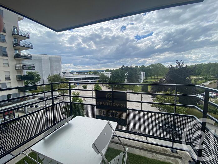 Appartement à louer - Cergy, Grand Centre - 4 pièces - 3 chambres