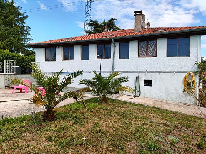 Maison à vendre - Yvrac - 6 pièces - 3 chambres