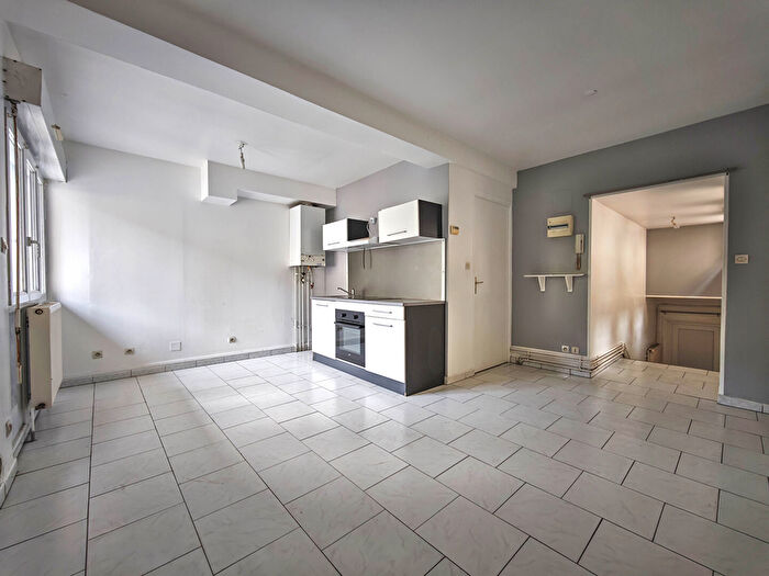 Appartement 2 pièces à louer à Charleville-Mézières, Les Faubourgs