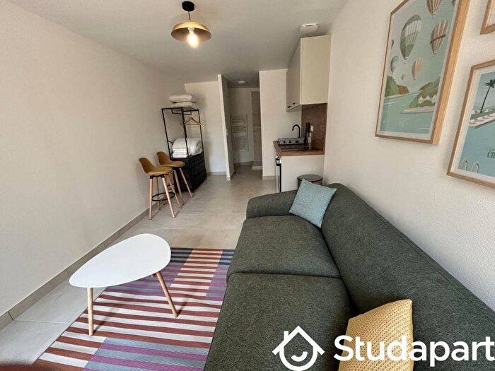 Reservoirs, Compiègne : Appartement 1 pièce à louer