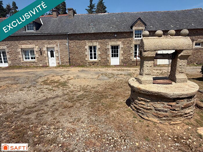 Maison 5 pièces à Saint-Allouestre, à vendre