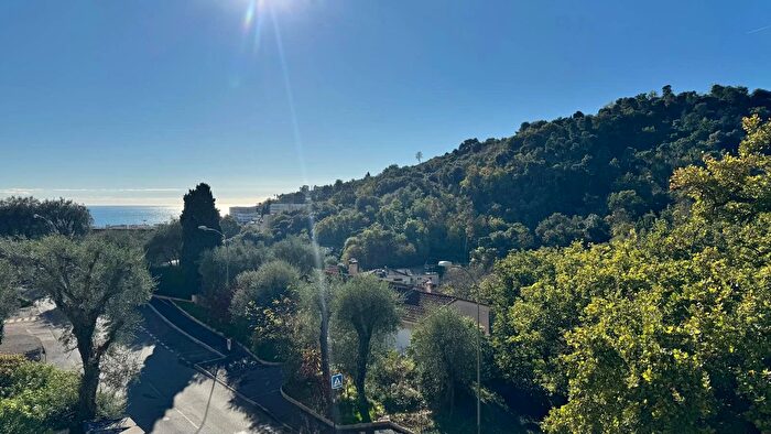 Appartement à vendre - Menton, Haut Borrigo, Saint-Paul-Garavan, Vallée de Gorbio - 5 pièces