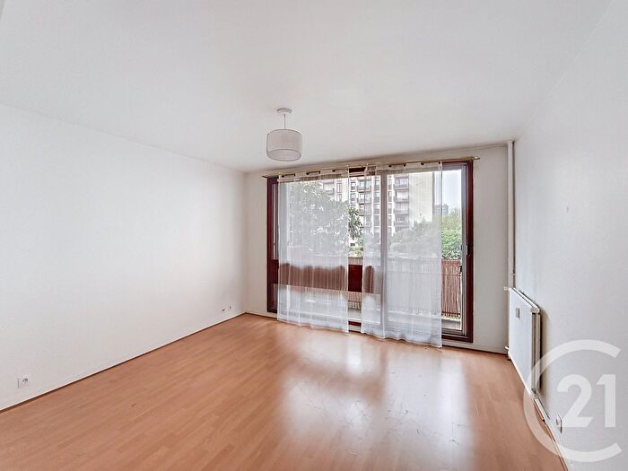 Appartement 1 pièce à louer à Saint-Denis, Péri, Langevin, Stalingrad, Politzer